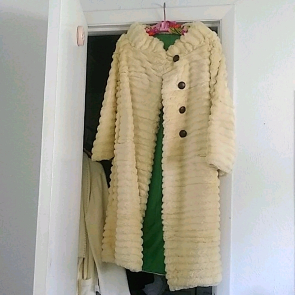 Antique Rabbit Coat ? - Gem